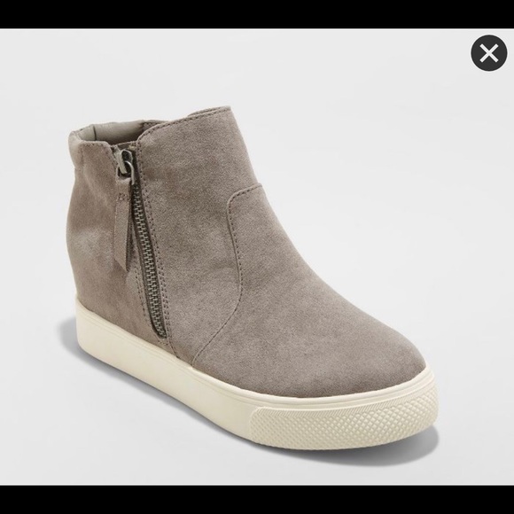 Universal Thread | Shoes | Universal Thread Wedge Platform Sneakers ...